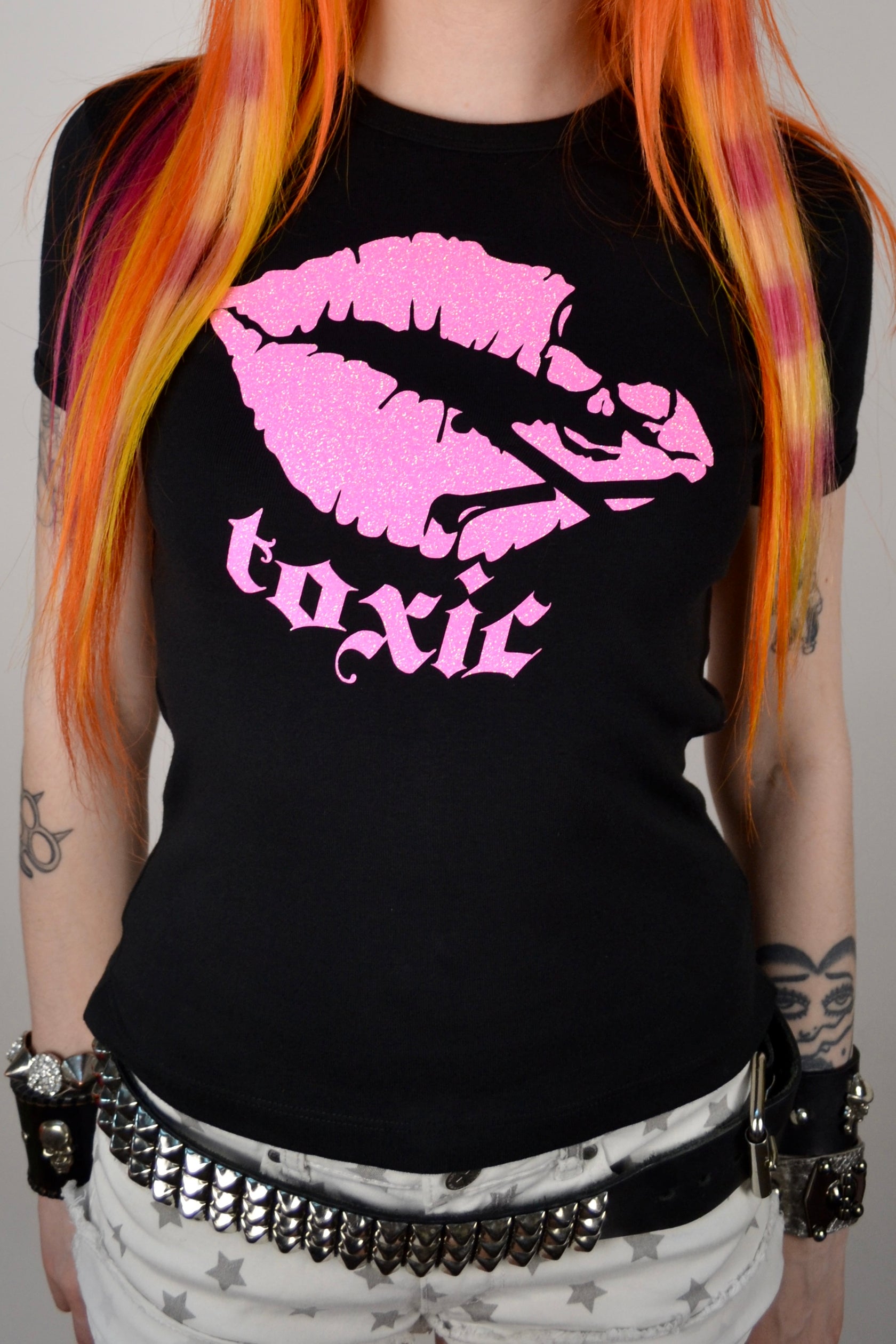 Toxic Tee – Bonnie Rae